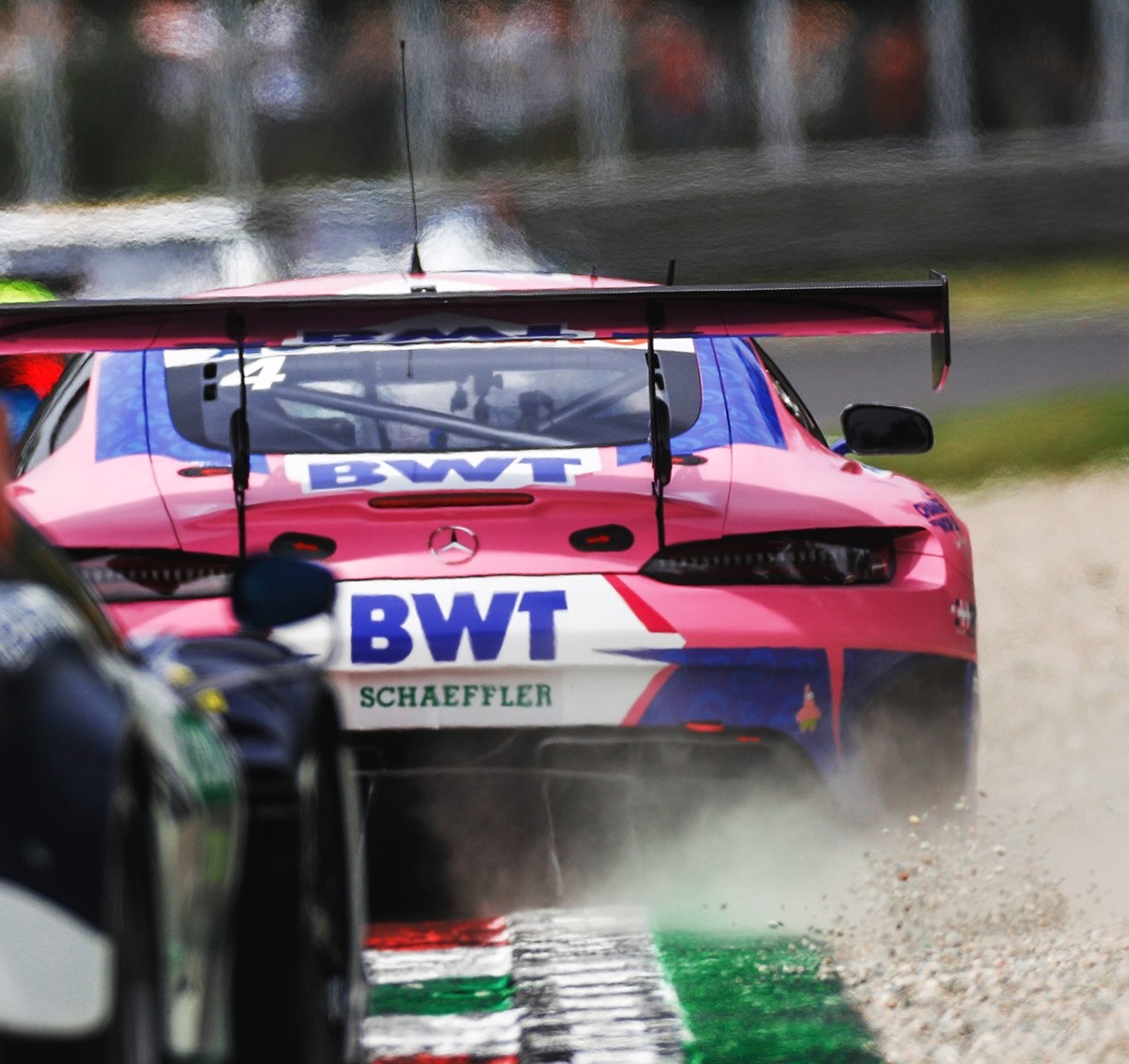 Curva peraltada para el DTM - +Motor Chile