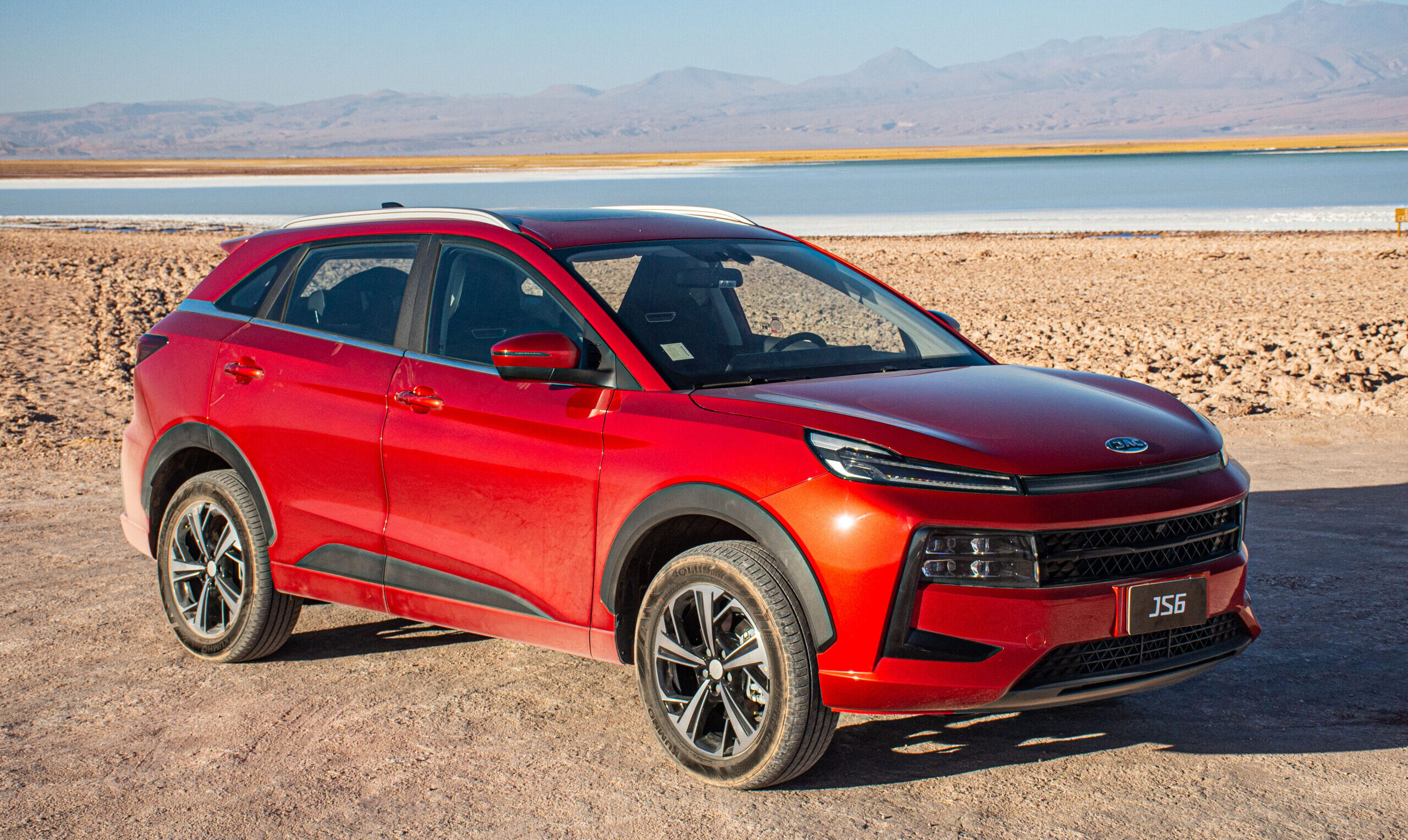 Jac Motors sorprende con su JS6 - +Motor Chile