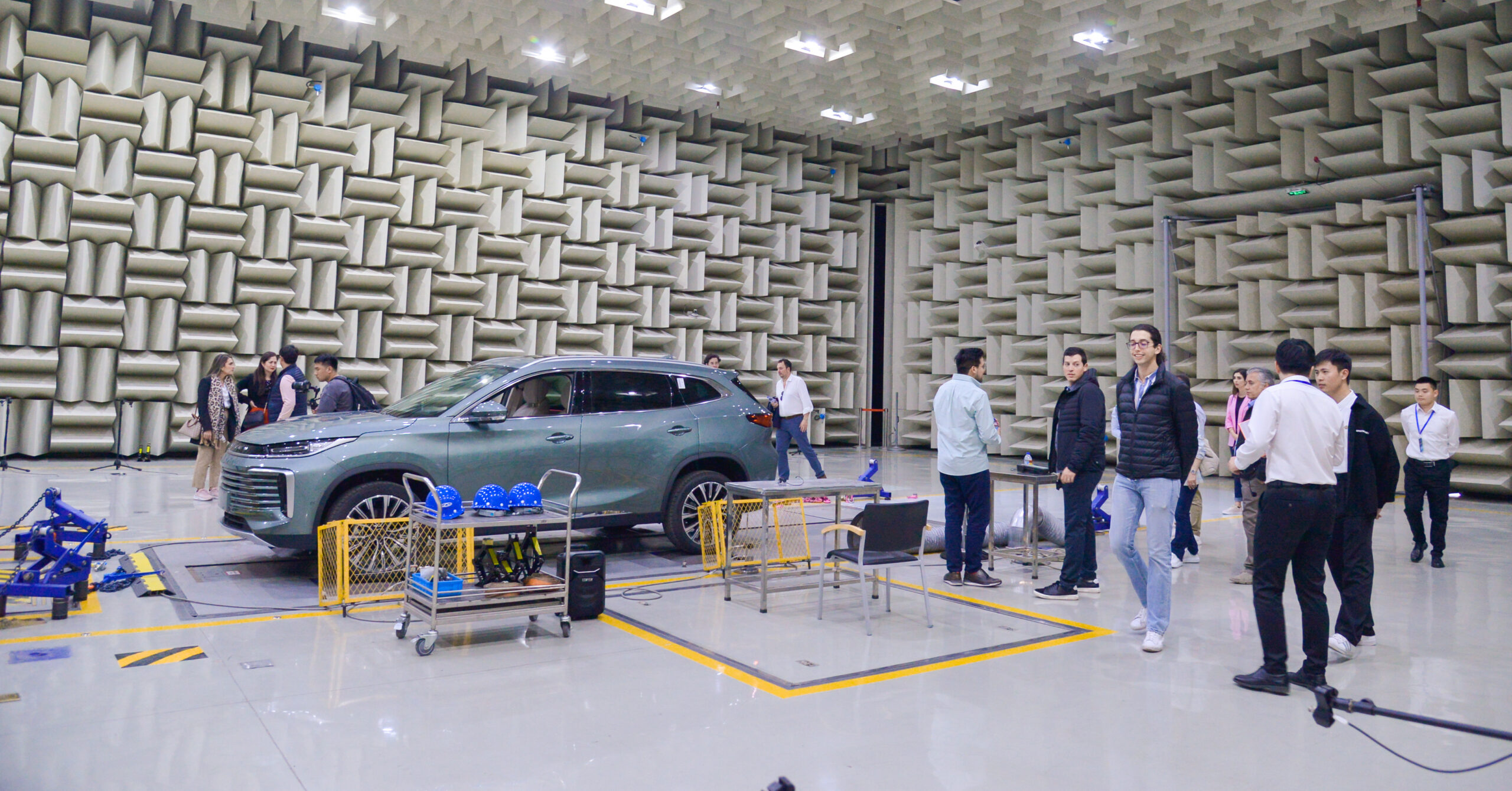 Distribuidores muestran interés por expansión de Exeed - +Motor Chile