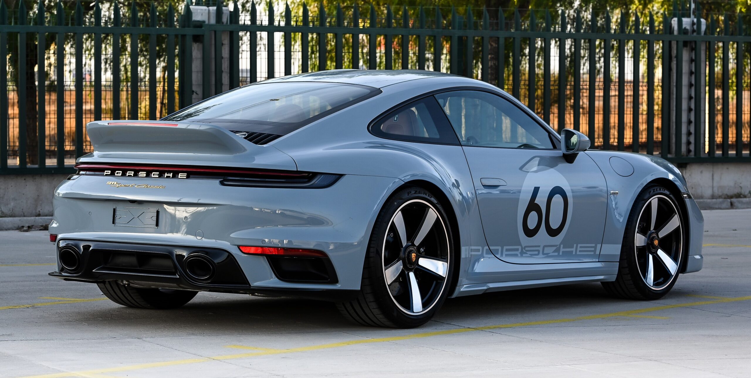 Llega a Chile el Porsche 911 Sport Classic, el más potente hasta ahora ...