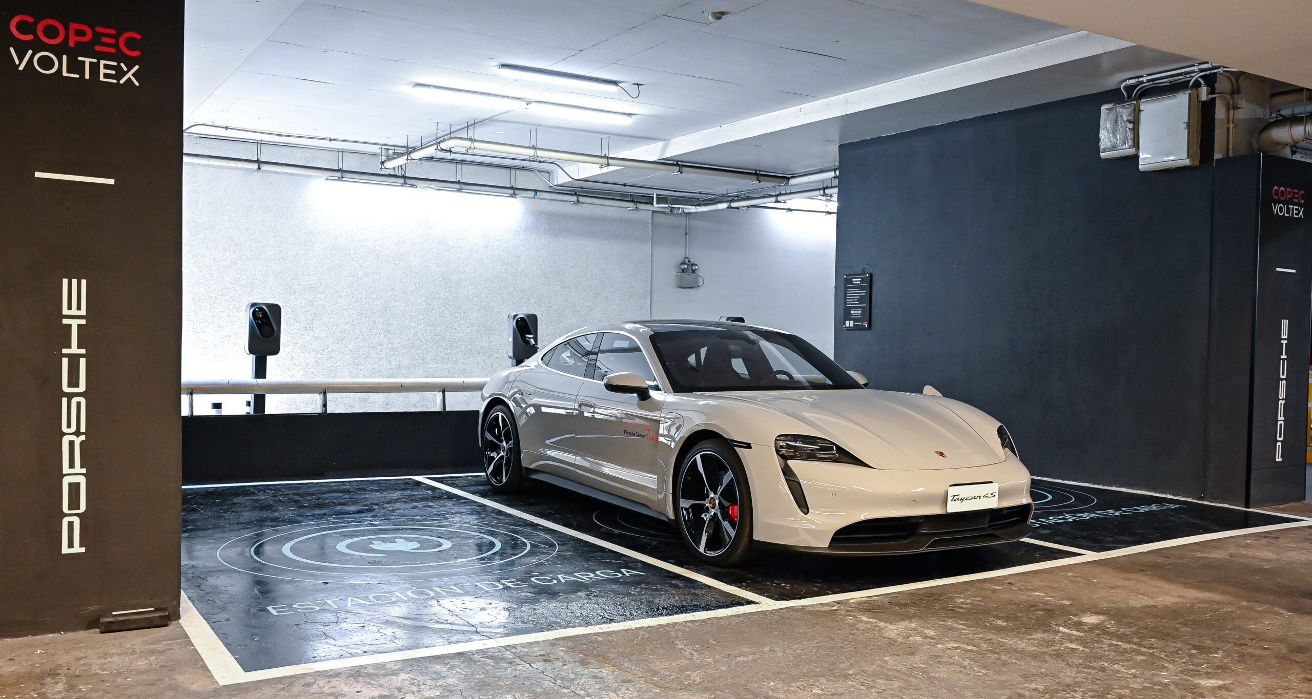 Porsche y Copec Voltex instalan nuevos puntos de carga pública en Casa ...