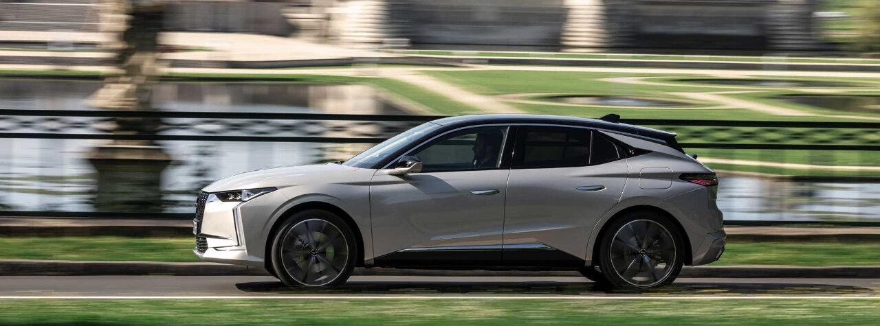 El DS 4 2024 mejora la performance y mantiene su estilo - +Motor Chile