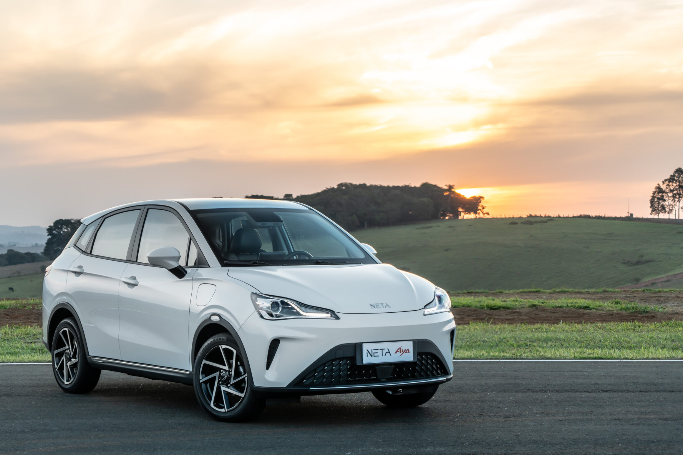 Neta llega a Chile y apuesta por un auto eléctrico para cada estilo - +Motor Chile